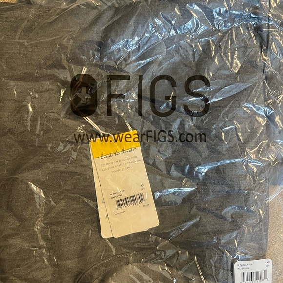 Figs | Tops | Nwt Figs Rafaela Oversized Scrub Top Graphite Grey Size ...